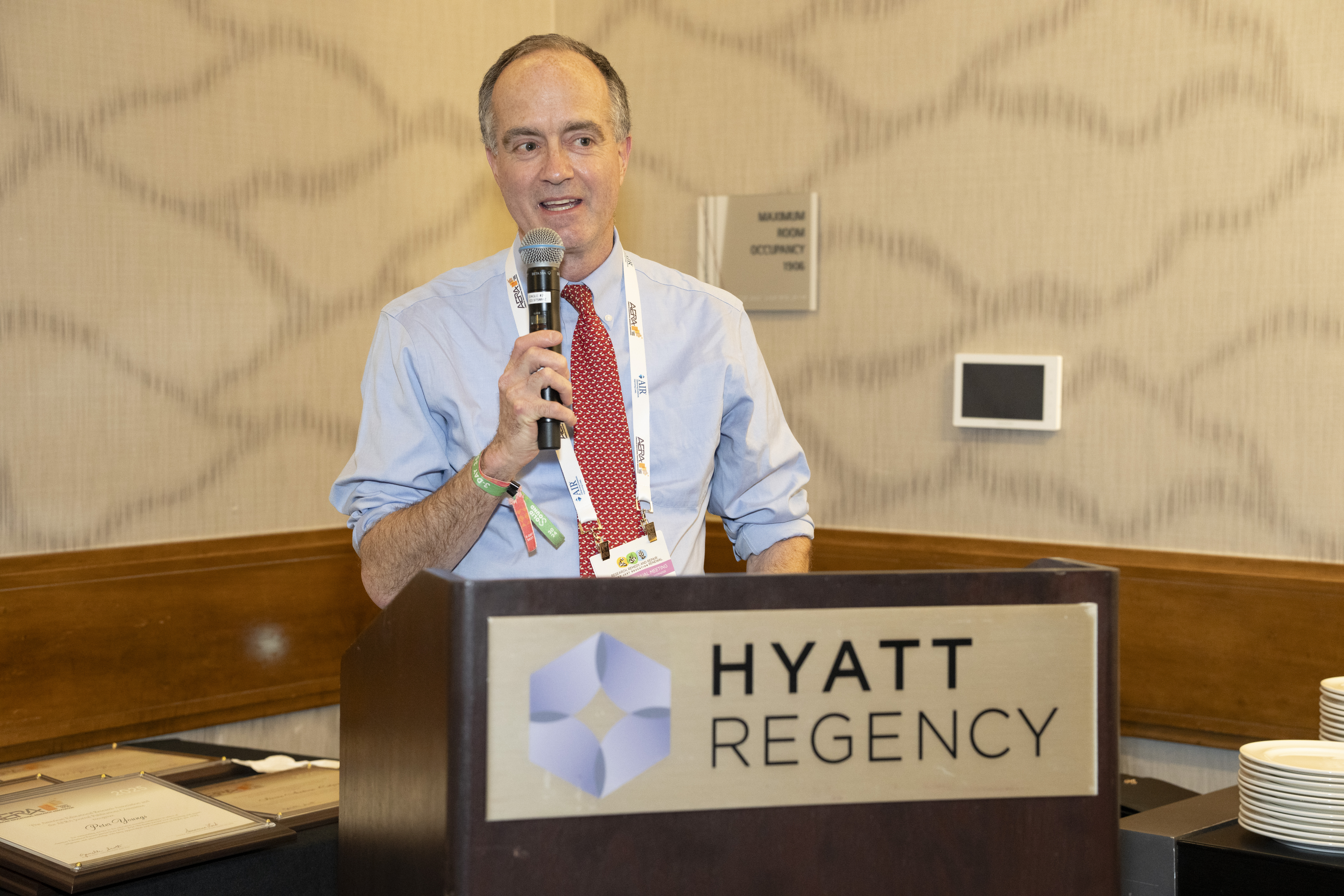 AERA Recognizes 2024 Outstanding Journal Reviewers